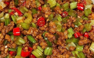 芹菜炒牛肉末怎么炒才嫩_芹菜炒牛肉末的家常做法