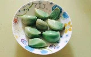 泡腊八蒜用什么醋好_米醋还是陈醋