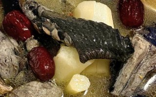 乌鸡汤怎么炖好喝又营养_乌鸡汤做法大全材料