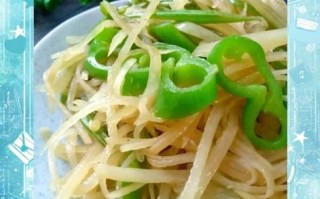 土豆丝炒芹菜怎么炒好吃_土豆丝炒芹菜需要焯水吗