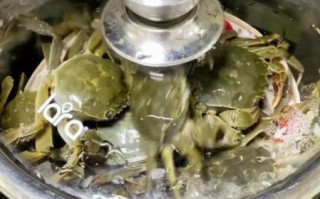 螃蟹刚死掉两三个小时能吃吗_死了的螃蟹多久不能吃