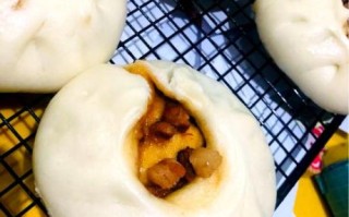 叉烧包怎么做才松软多汁_叉烧包馅怎么调才够香