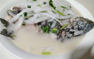 鱼汤怎么煮才白又鲜_鱼汤去腥增鲜技巧