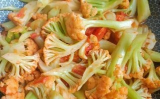 番茄炒菜花怎么炒好吃_番茄炒菜花的做法窍门