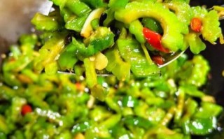 苦瓜怎么炒不苦_苦瓜最好吃的做法