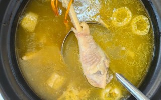 炖鸡汤怎么炖好喝_炖鸡汤需要焯水吗