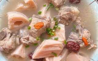 排骨藕汤排骨要不要炒_先焯水还是先煸炒