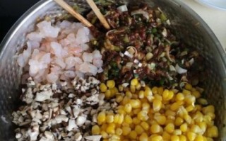 虾仁和香菇包饺子好吃吗_虾仁香菇饺子馅怎么做