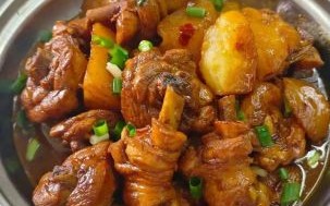 土豆烧鸡怎么做_家常土豆烧鸡的做法