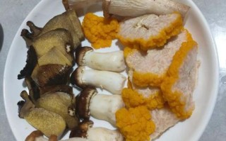 杂菌汤怎么变成奶白色_奶白杂菌汤的做法