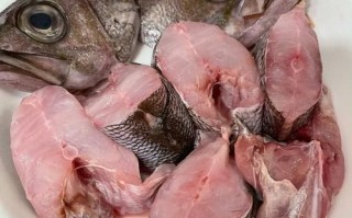 家炖海鲈鱼怎么做好吃_海鲈鱼炖多久才入味