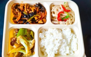 25元盒饭吃什么好_25元标准盒饭有哪些菜