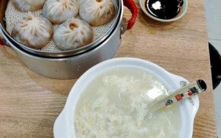 灌汤小笼包怎么做_灌汤小笼包是哪里的