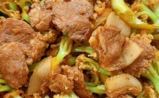 肉片炒花菜怎么做_花菜炒肉片先炒哪个