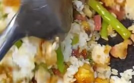 炒小米饭怎么炒不粘锅_炒小米饭的做法步骤