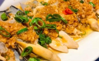 蒜蓉蛏子怎么做_蒜蓉蛏子焯水还是直接炒