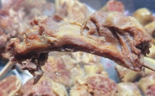 水煮羊肉块怎么做_水煮羊肉块焯水多久