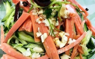 凉拌火腿肠怎么做_火腿肠凉拌要不要焯水