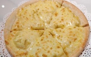 芝士榴莲披萨怎么做_榴莲披萨拉丝技巧