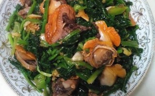 毛蛤蜊拌菠菜怎么做_毛蛤蜊拌菠菜热量高吗