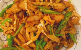 笋干炒肉片怎么做_笋干炒肉片要焯水吗