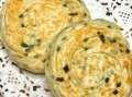 葱花饼怎么做最好吃_葱花饼酥脆秘诀