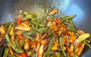 四川干煸豆角怎么做_干煸豆角需要焯水吗