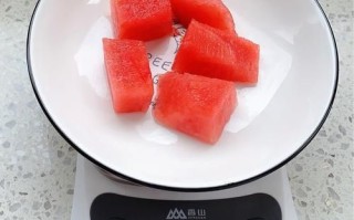 西瓜吃多了会发胖吗_西瓜热量高不高