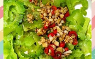 凉调苦瓜怎么做不苦_苦瓜凉拌前要不要焯水