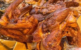 绝味鸭脖怎么做_家庭版麻辣鸭脖配方