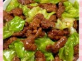 包菜炒牛肉怎么炒才嫩_包菜炒牛肉需要焯水吗