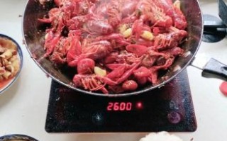 啤酒小龙虾怎么做_啤酒小龙虾的家常做法