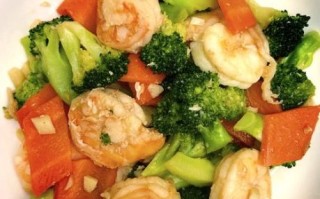 西兰花炒虾怎么做_西兰花炒虾的家常做法