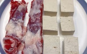 羊肉炖豆腐汤怎么做_羊肉炖豆腐汤的营养价值