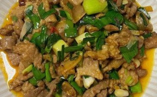 蒜苗炒肉丝怎么炒最好吃_家常做法