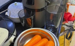 胡萝卜榨汁怎么搭配好喝_胡萝卜榨汁喝的最佳时间