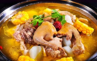 老母鸡汤怎么炖好喝_老母鸡汤炖多久最好