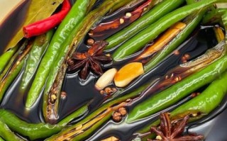 腌辣椒怎么腌好吃又脆不变色_腌辣椒不变色的秘诀