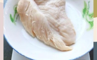 鸡胸肉热量是多少大卡_怎么吃最减脂
