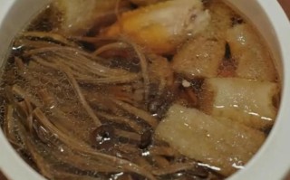 茶树菇炖鸡什么时候放茶树菇_茶树菇下锅最佳时间