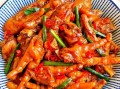 鸡爪配什么菜炒最好_鸡爪炒什么菜好吃