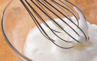 蛋清做奶油可以生吃吗_蛋清奶油生吃安全吗