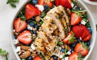 草莓沙拉怎么做_草莓沙拉图片大全