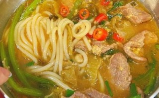 自己煮米粉怎么做好吃_米粉怎么煮不糊汤