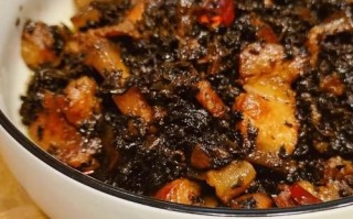 梅干菜蒸五花肉怎么做_梅干菜蒸五花肉简单做法