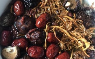 金针菇鸡汤怎么炖好喝_金针菇鸡汤的做法窍门