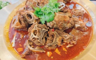 老北京羊蝎子火锅哪家好_正宗做法怎么选