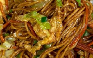 鸡蛋炒面怎么做_鸡蛋炒面家常做法