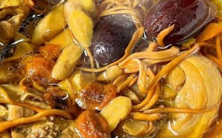 煲鸡汤补血补气用什么药材_气血两虚喝什么汤