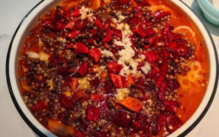 毛血旺怎么做才正宗_毛血旺底料怎么炒